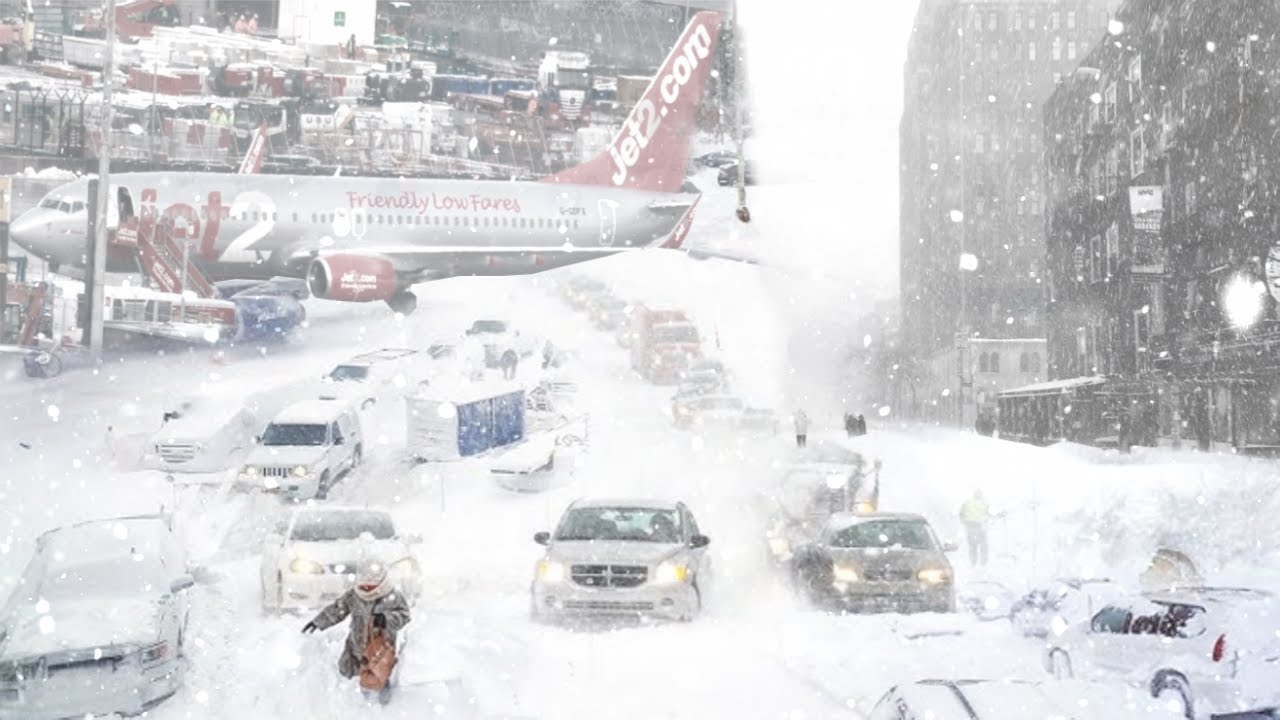 Chaos by Snow in UK! Manchester Airport is covered with snow, Snow ...