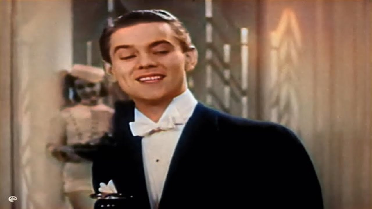 Lee Sullivan - Once In A While (1941) - YouTube