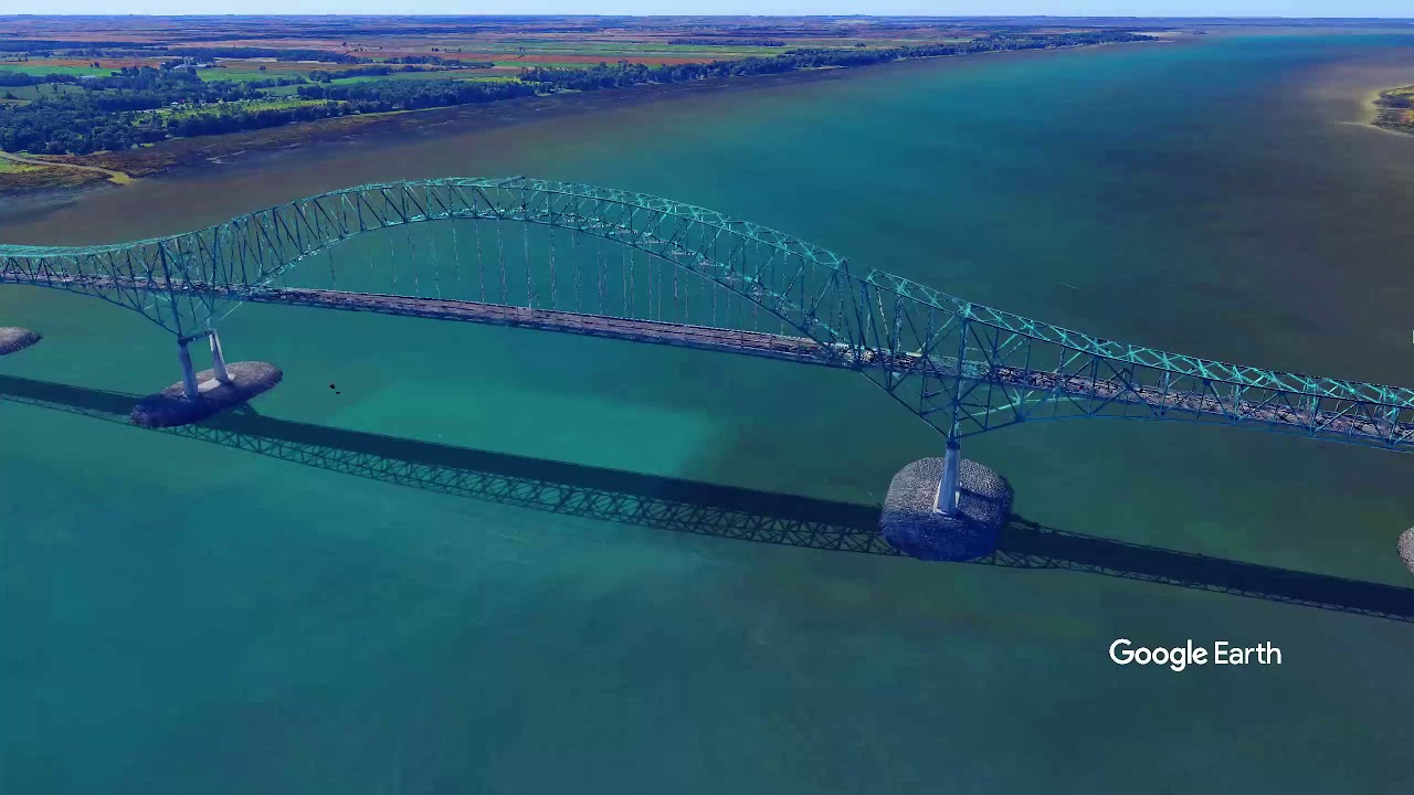 Aerial Tour of Trois Rivieres - YouTube