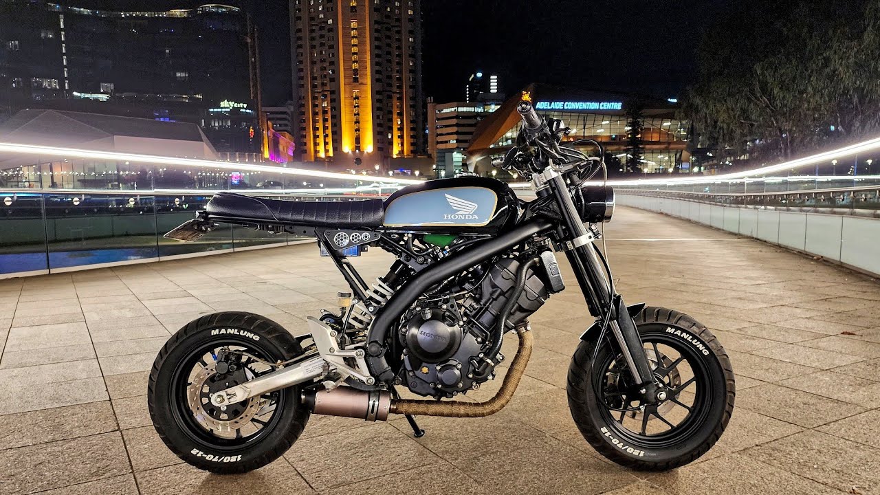 SUPERMOTO MINI BUILD - CBR250R ENGINE SWAP PIT BIKE GROM - YouTube