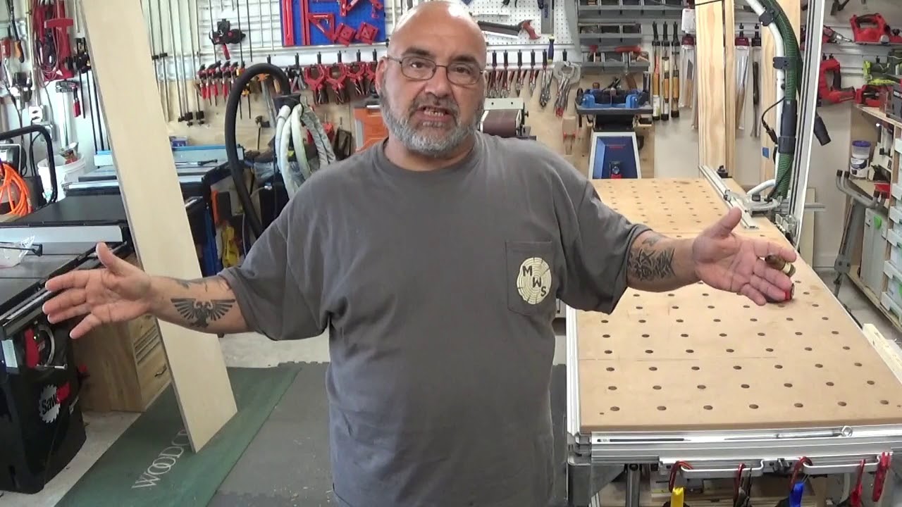 Part 2 of my model desk build. - YouTube