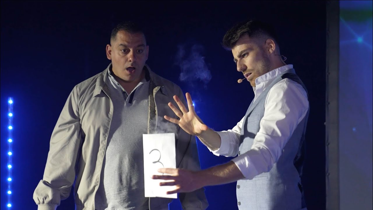 Magic Live 2 | Bande-annonce officielle | Léon le magicien - YouTube