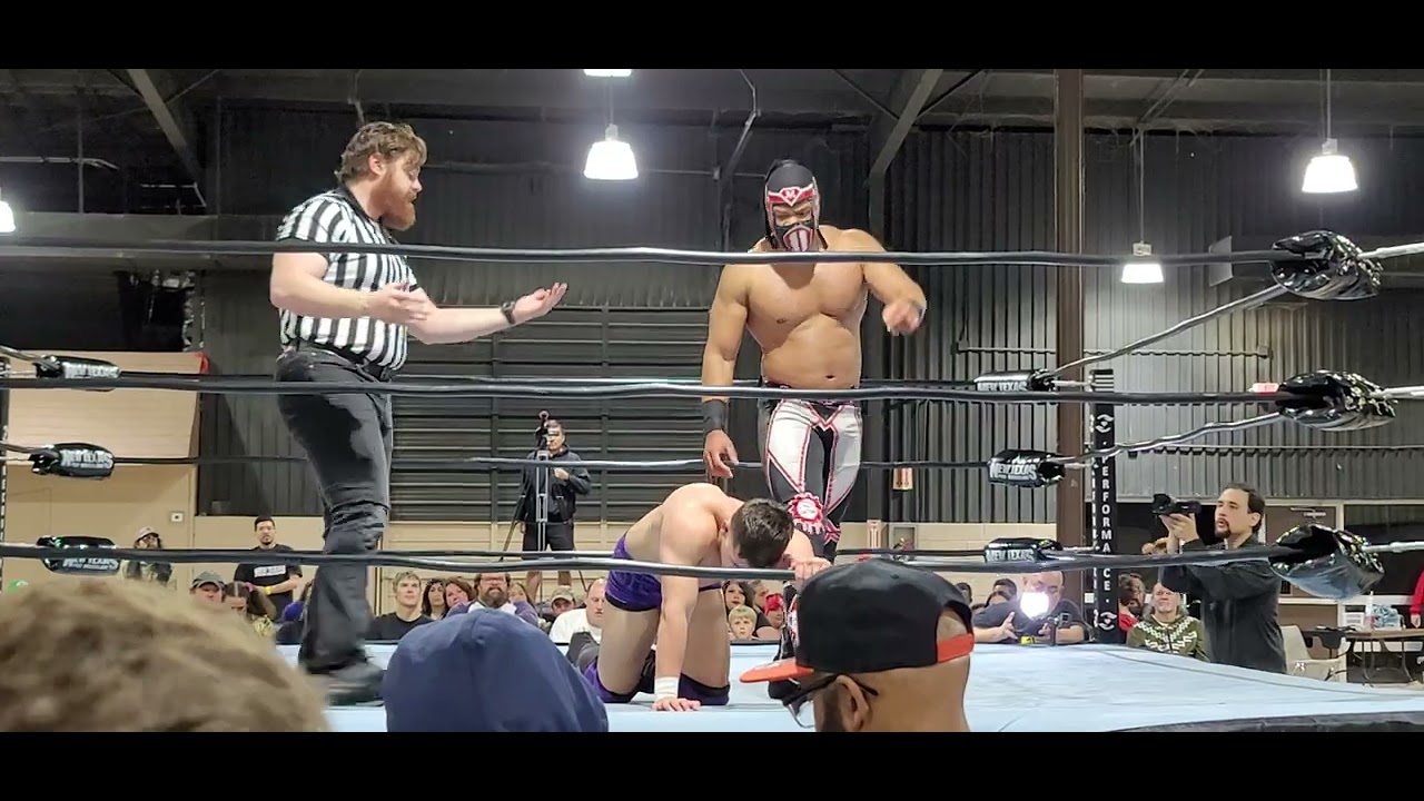 New Texas Pro Mysterious Q v Titus Alexander - YouTube