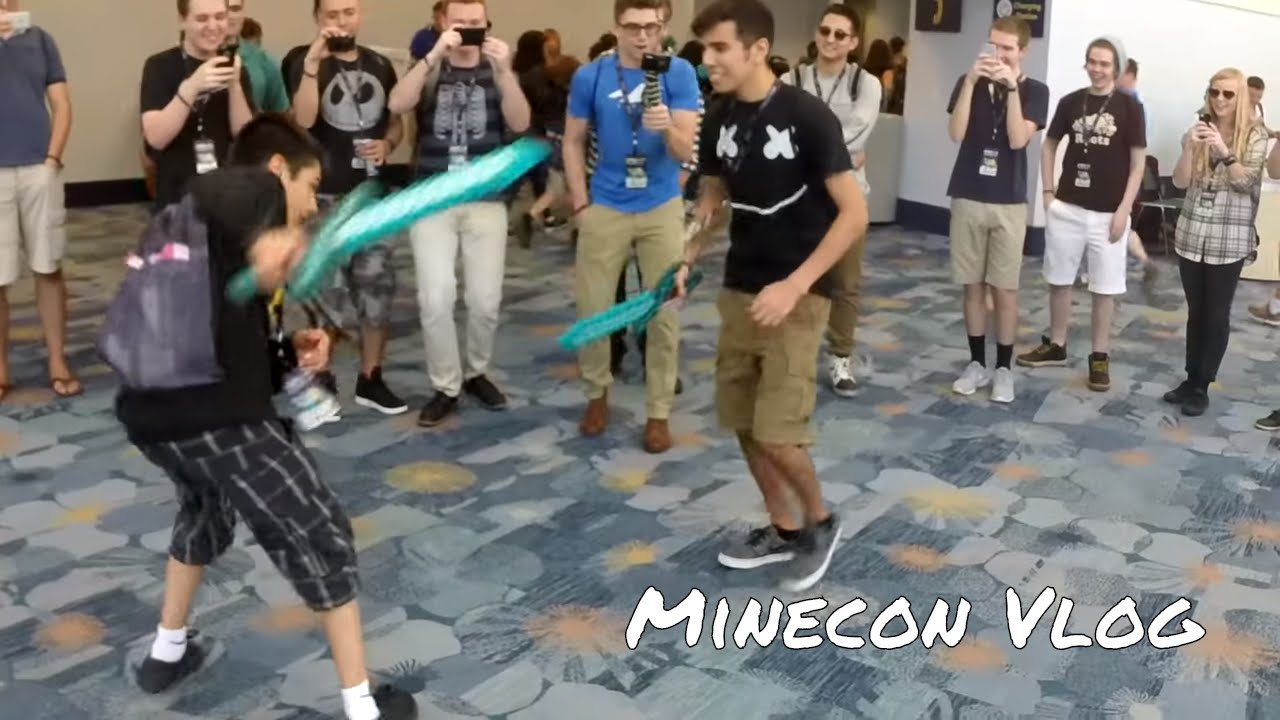 Minecon Vlog w/ Youtubers & MineHQ Staff - YouTube