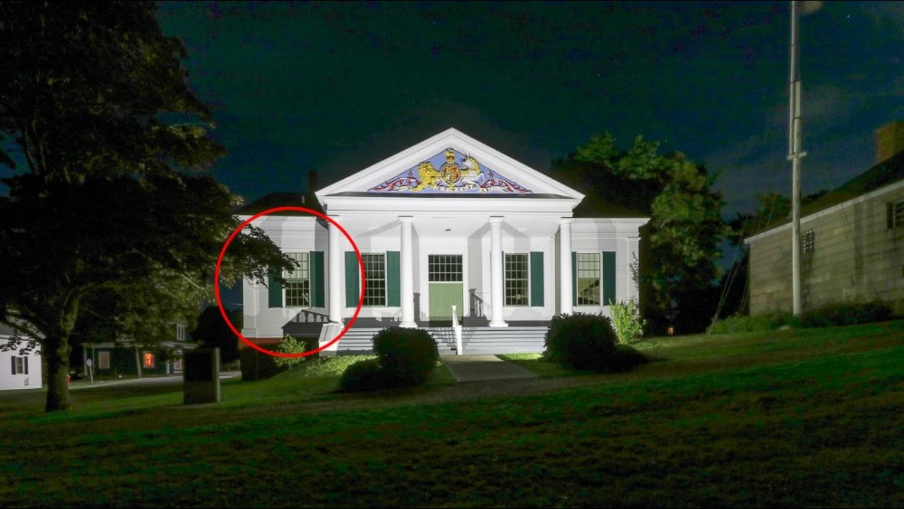 INSANE GHOST EXPERIENCE (CAUGHT ON CAMERA) - YouTube