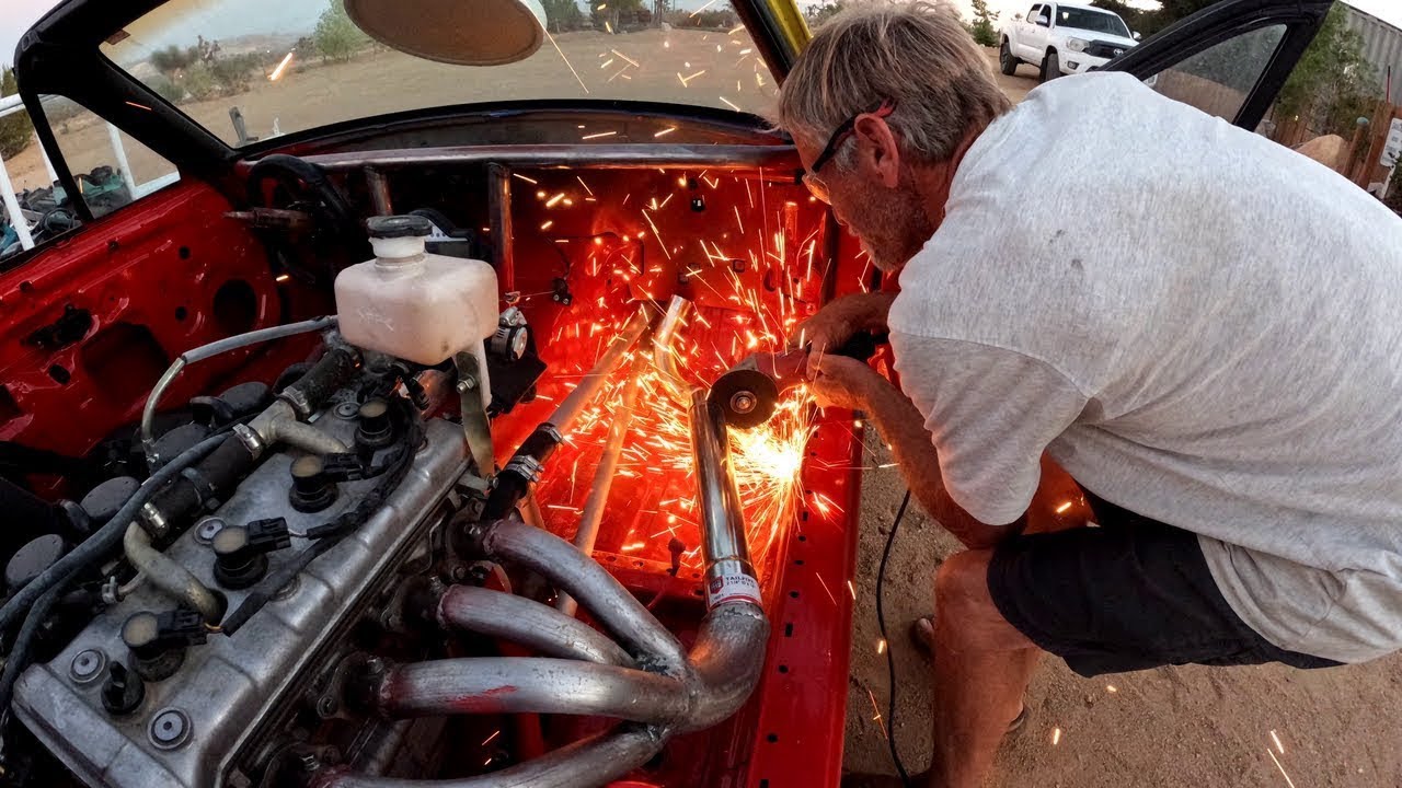 (MID ENGINE)1000cc engine swap! Miata Pt.2 - YouTube