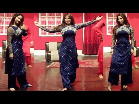 Nigar CH Performance Lak Patla | Live Stage Dance - SMB