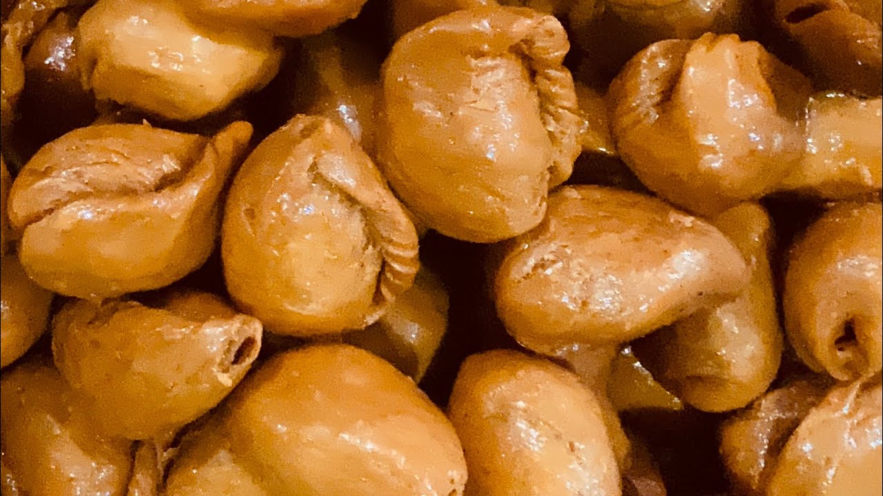 Munna Bhai Shahi Gujiya Recipe | Korangi Karachi Street Food | Khoya ...