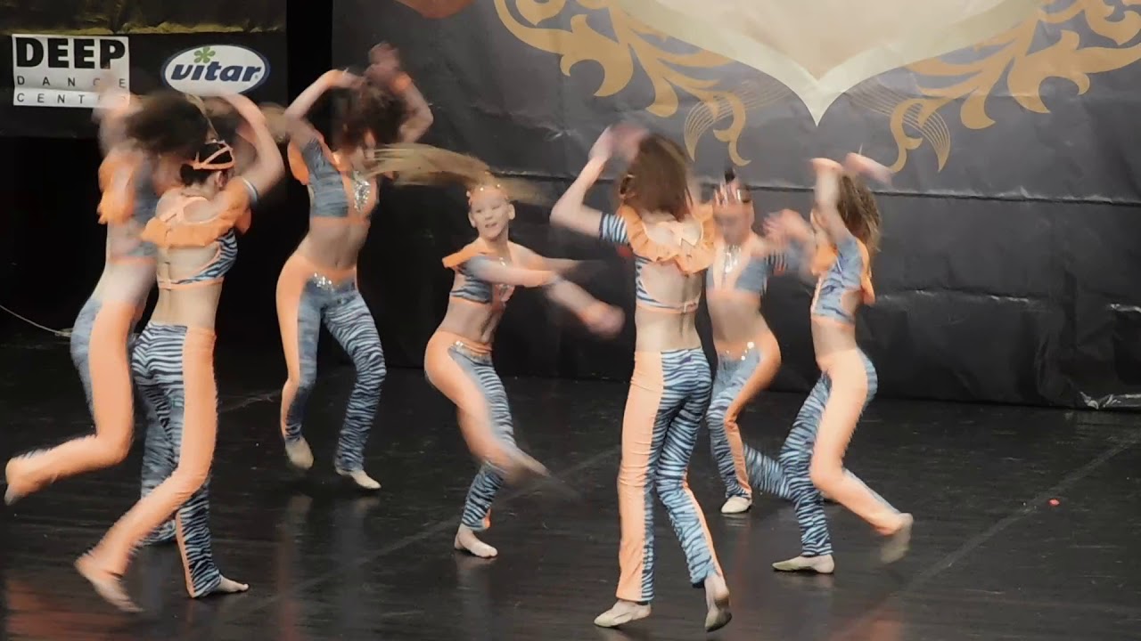 District Dance Bratislava JVK Disco skupina Deep Dance League 2018 - YouTube