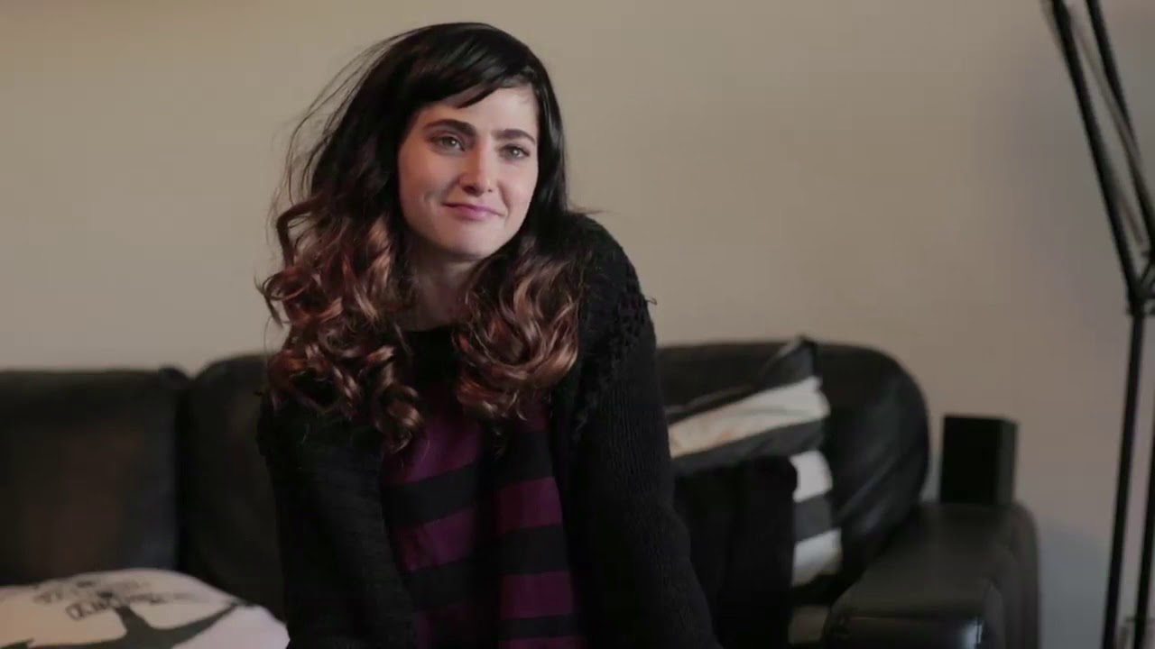 Lara Lipschitz as Daphna Feygenbaum from "Bad Jews" - Audition. - YouTube