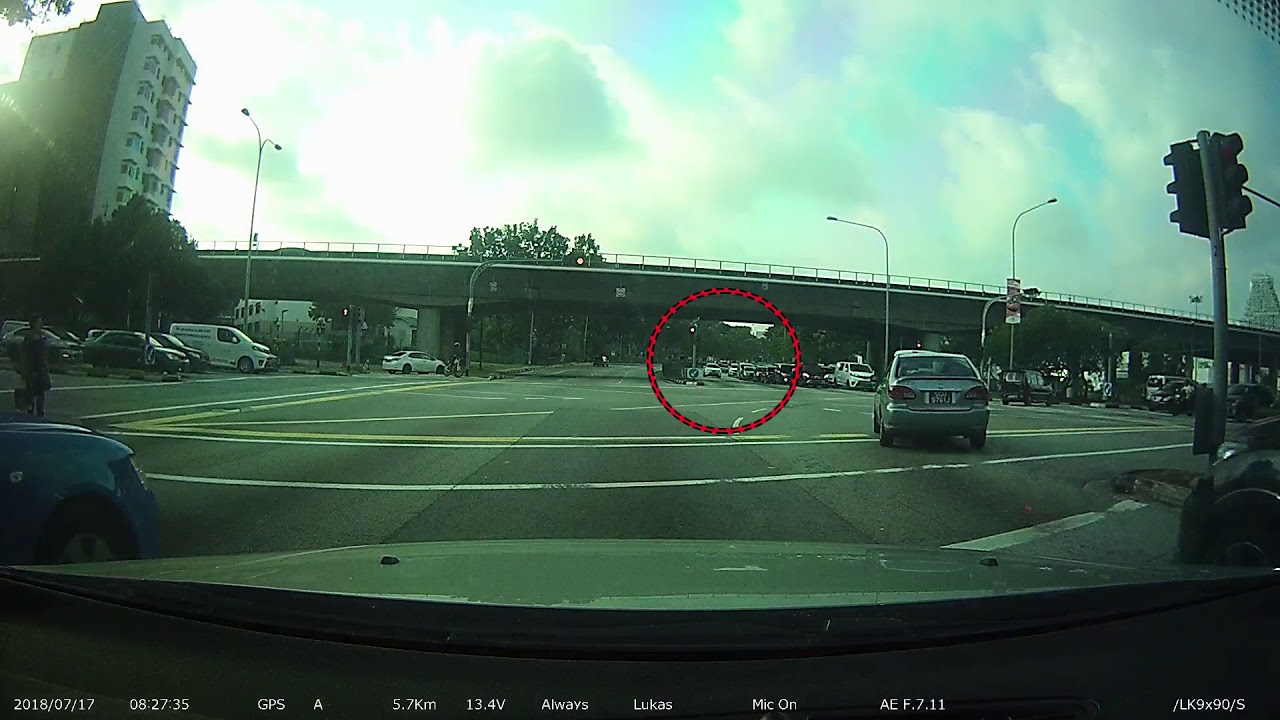 SLB8151S, beats red light - YouTube