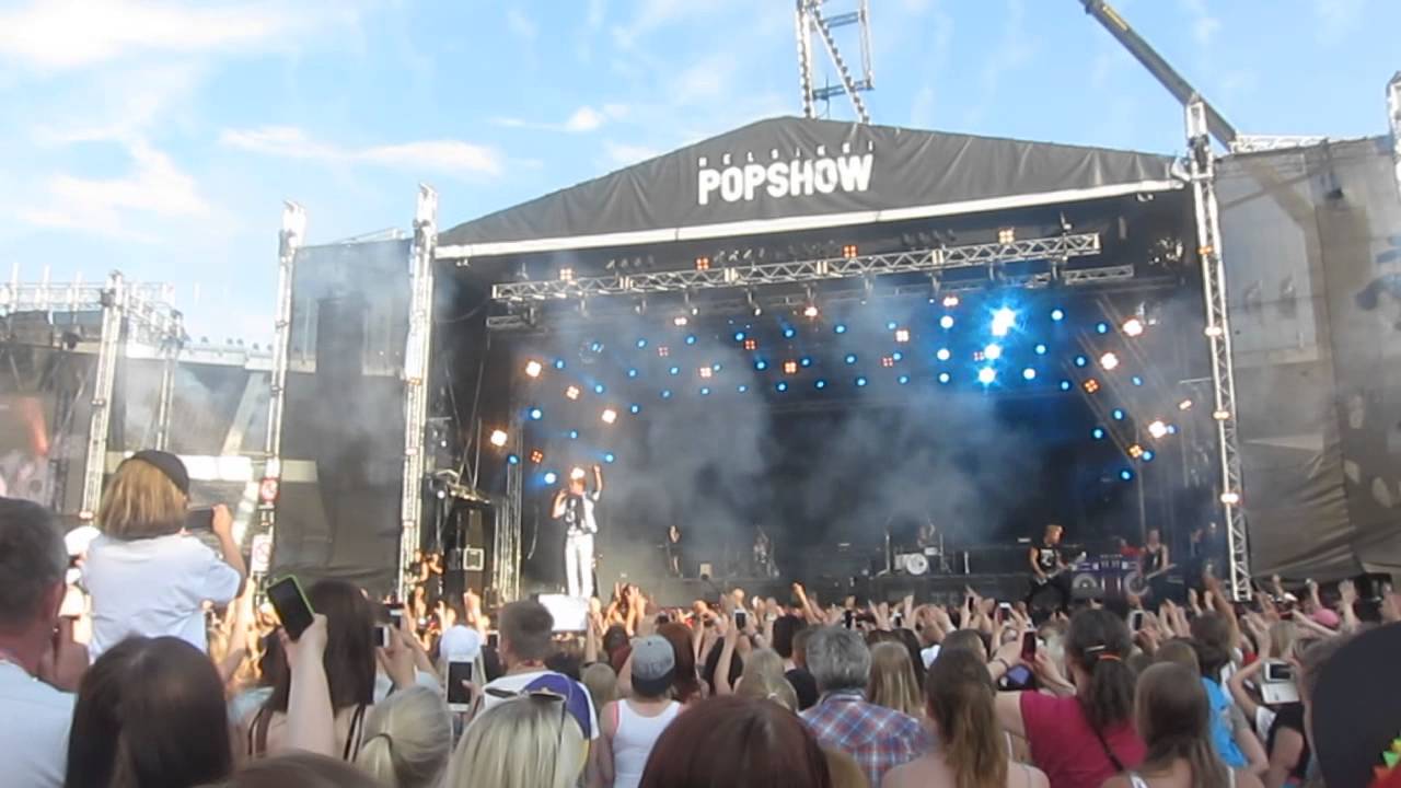 Helsinki POP SHOW 9.7.2014 ROBIN-Tilttaamaan - YouTube