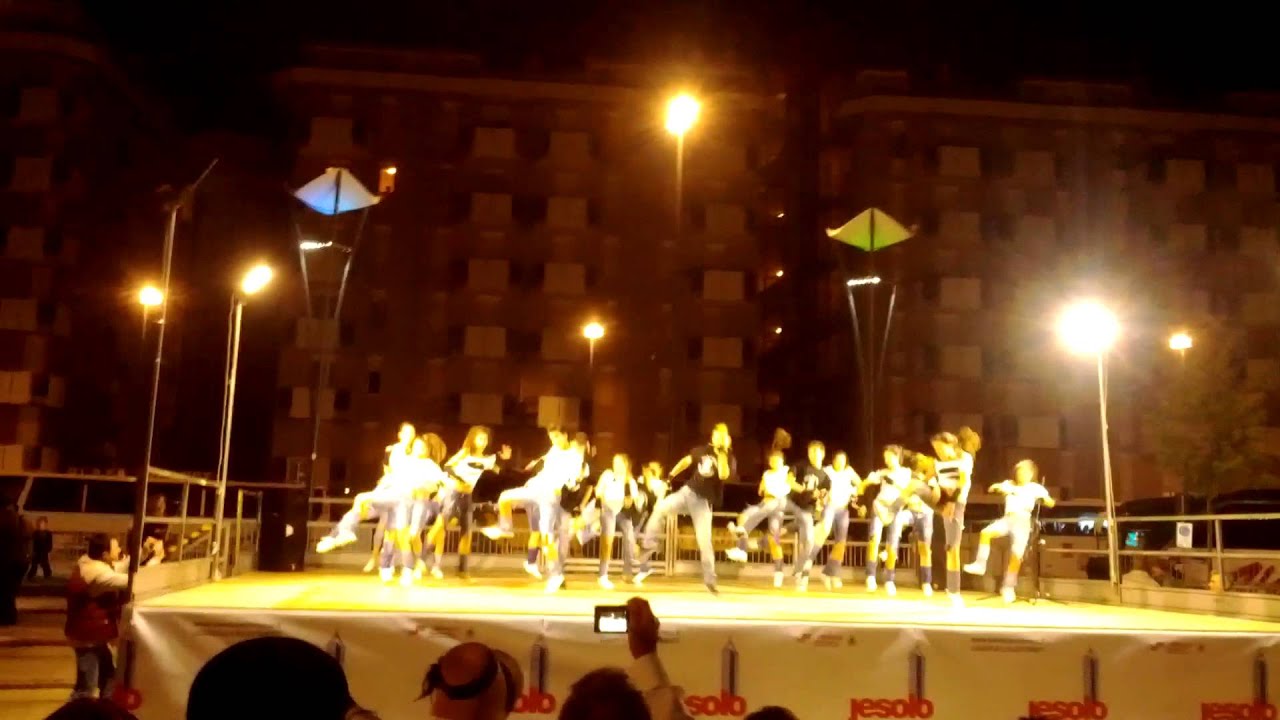 Noa Dance - Lido di Jesolo , Italia - YouTube