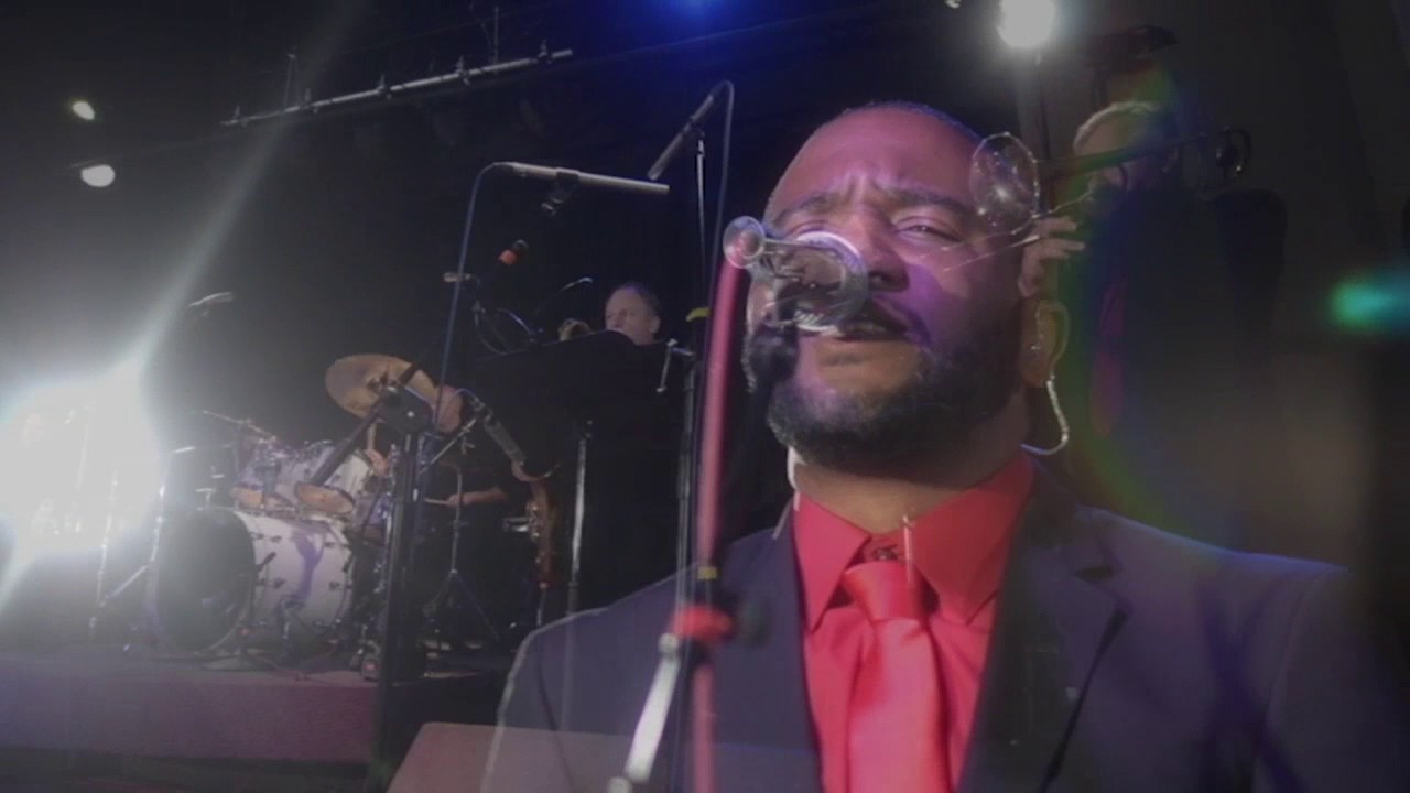 Frankie Valli and The Four Seasons - Can't Take My Eyes Off You (Terry Gresham/The Neons cover ...