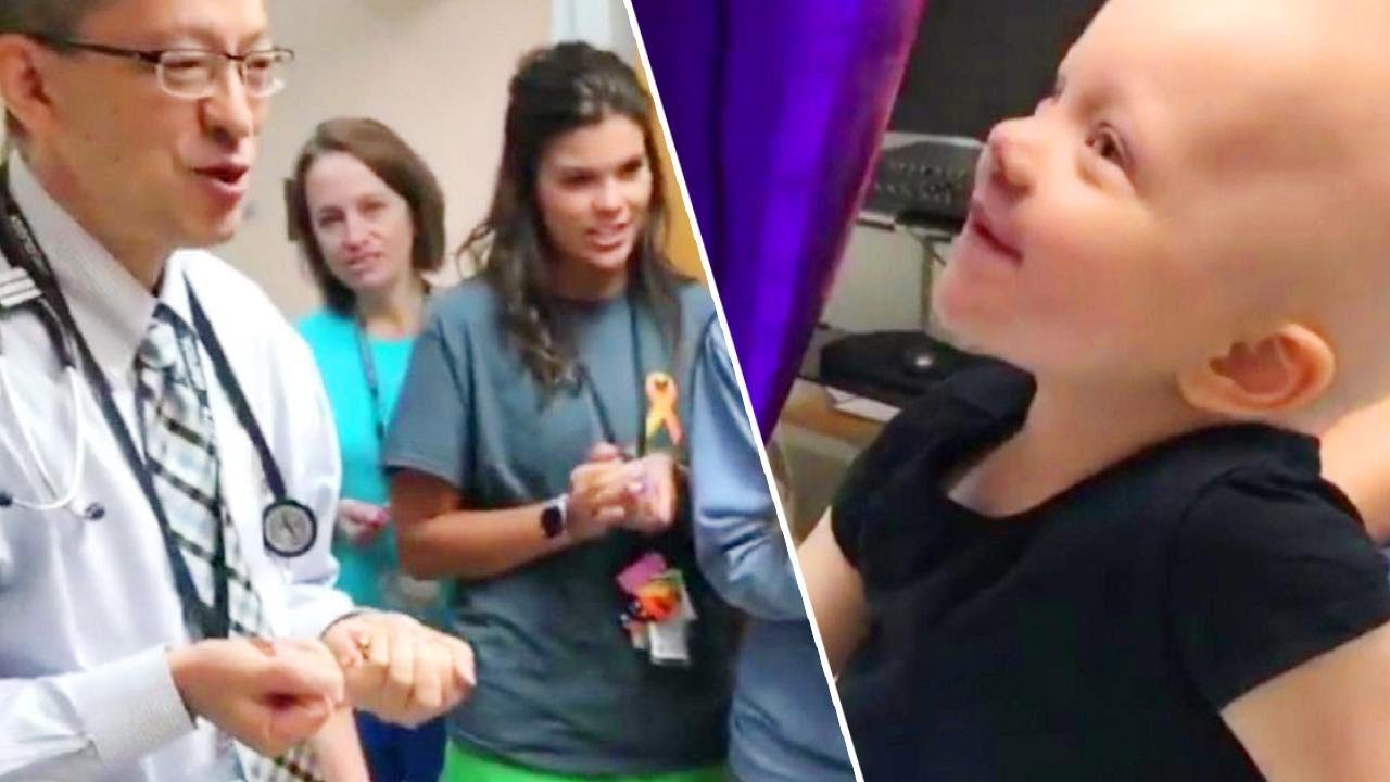 Hospital Staff Sing Goodbye Song to 3-Year-Old Who Finished Chemo - YouTube