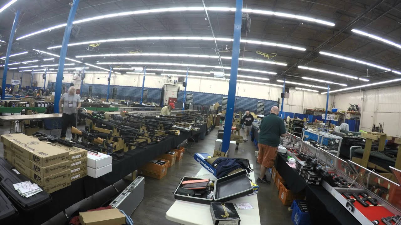 How To Set Up For A Gun Show - YouTube