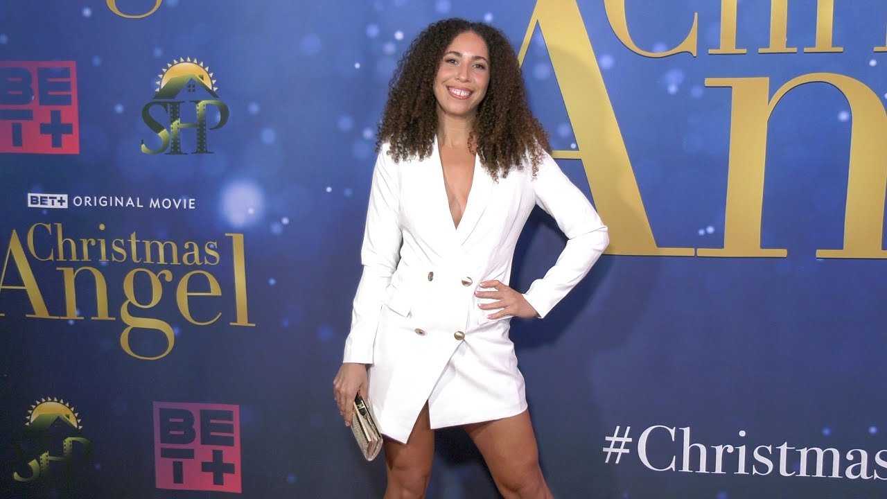 Jasmine Boyes "Christmas Angel" Premiere Red Carpet Fashion | BET+ ...