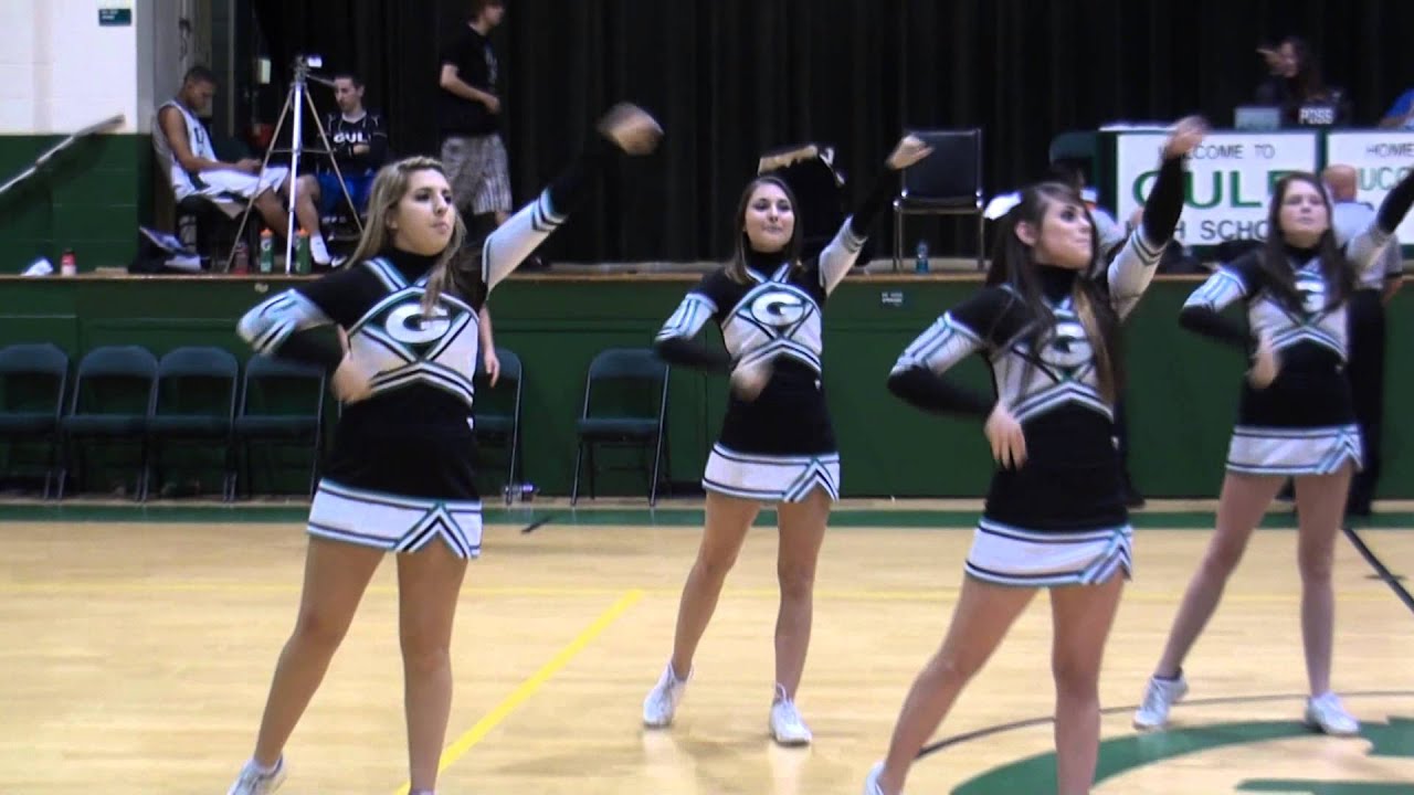 Halftime Cheer - YouTube