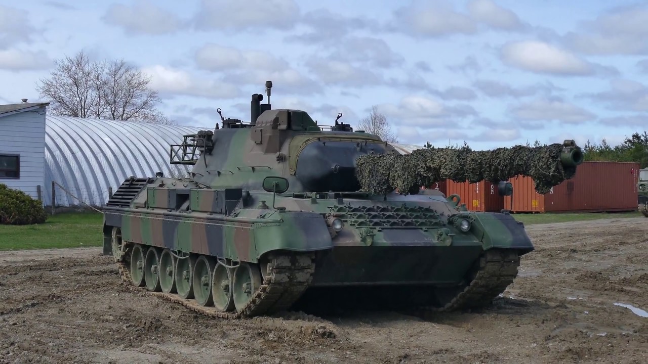 Fighting Vehicles: Leopard 1A5 Introduction - YouTube