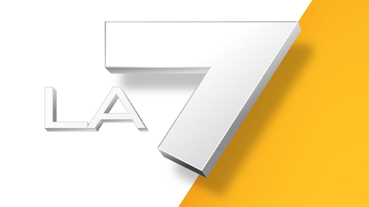 LA7 Otto e mezzo - Stefano Massini: due anni fa moriva Luana, basta ...