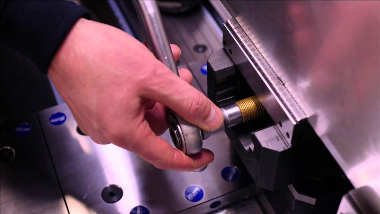 How To Make An F1 Car: MANUFACTURING (Part 3) - YouTube