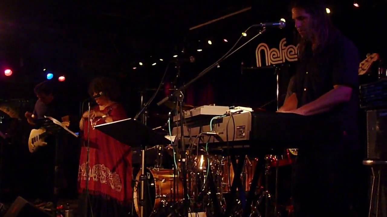 Michael Ruff - Wishing Well Live - YouTube