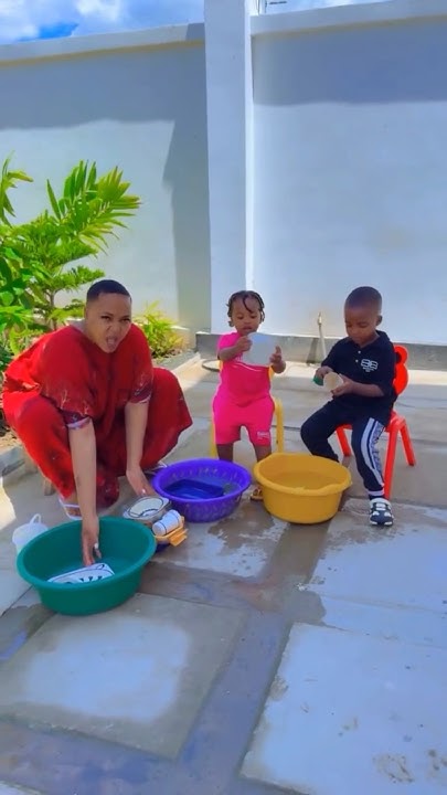 WOLPER AKIWAFUNDISHAWANAE KUOSHA VYOMBO.... - YouTube