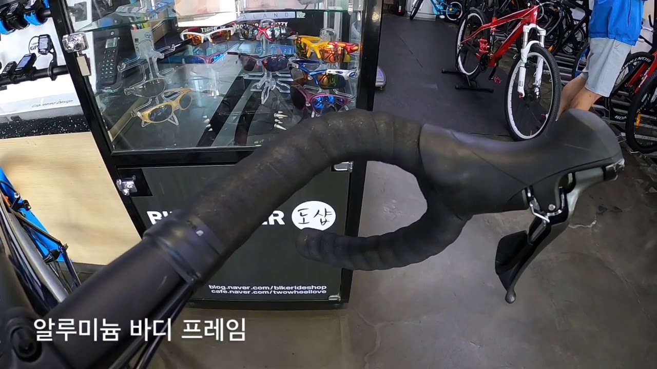 2021 GIANT SCR 2 UNBOXING - YouTube