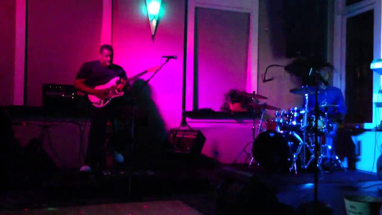 Rohn Lawrence "Hotel California" @ Lilly's Pad 11/19/2012 - YouTube