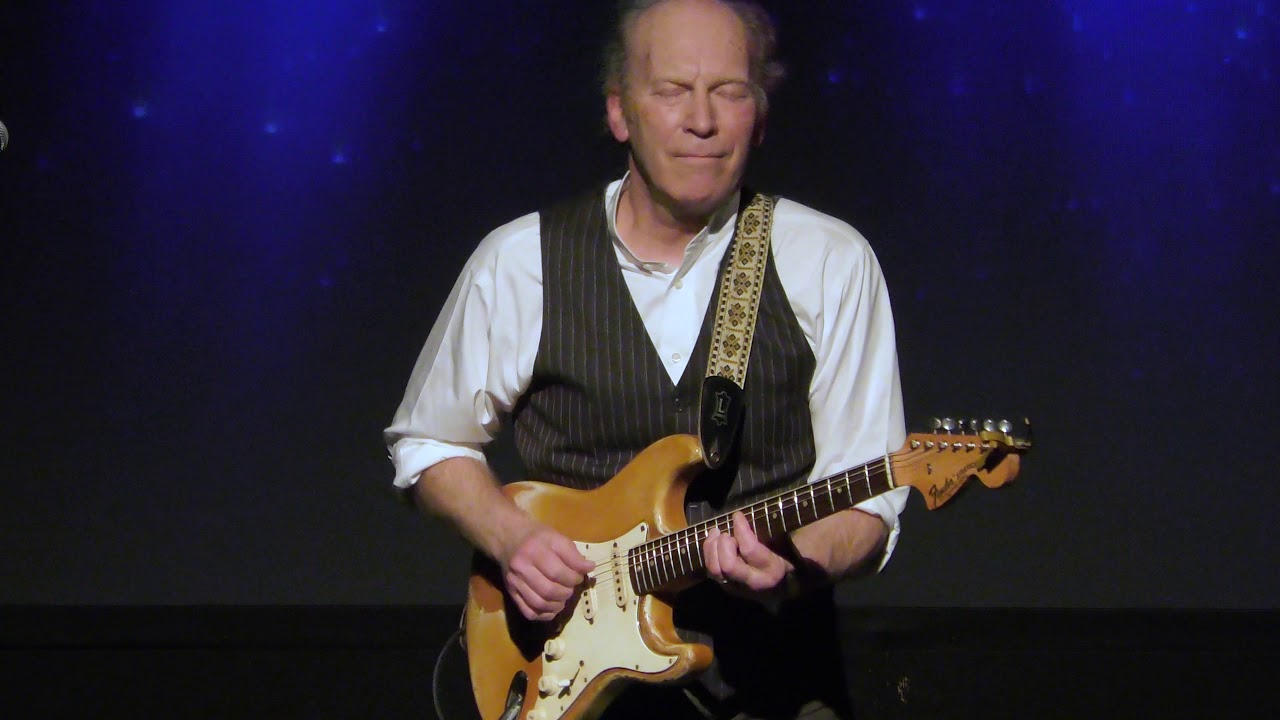 PEI's Mark Haines performs a powerful solo version of O Holy Night ...