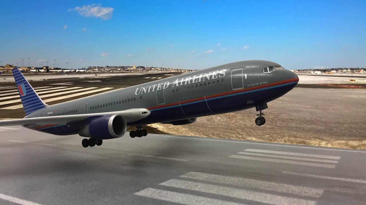 Boeing 767 United Airlines assembly - YouTube