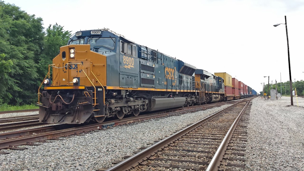CSX Intermodal Train Q038 With CSX Leader 8900 At Monroe NC On The CSX ...