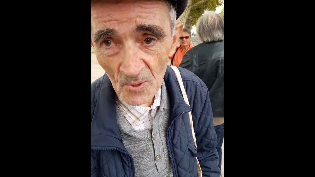 Retraités manifestation Lyon 28 09 2017 006 Georges Fabre prêtre ...