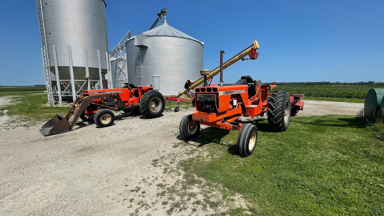 Allis-Chalmers 185 & 175 mowing and tedding hay. - YouTube