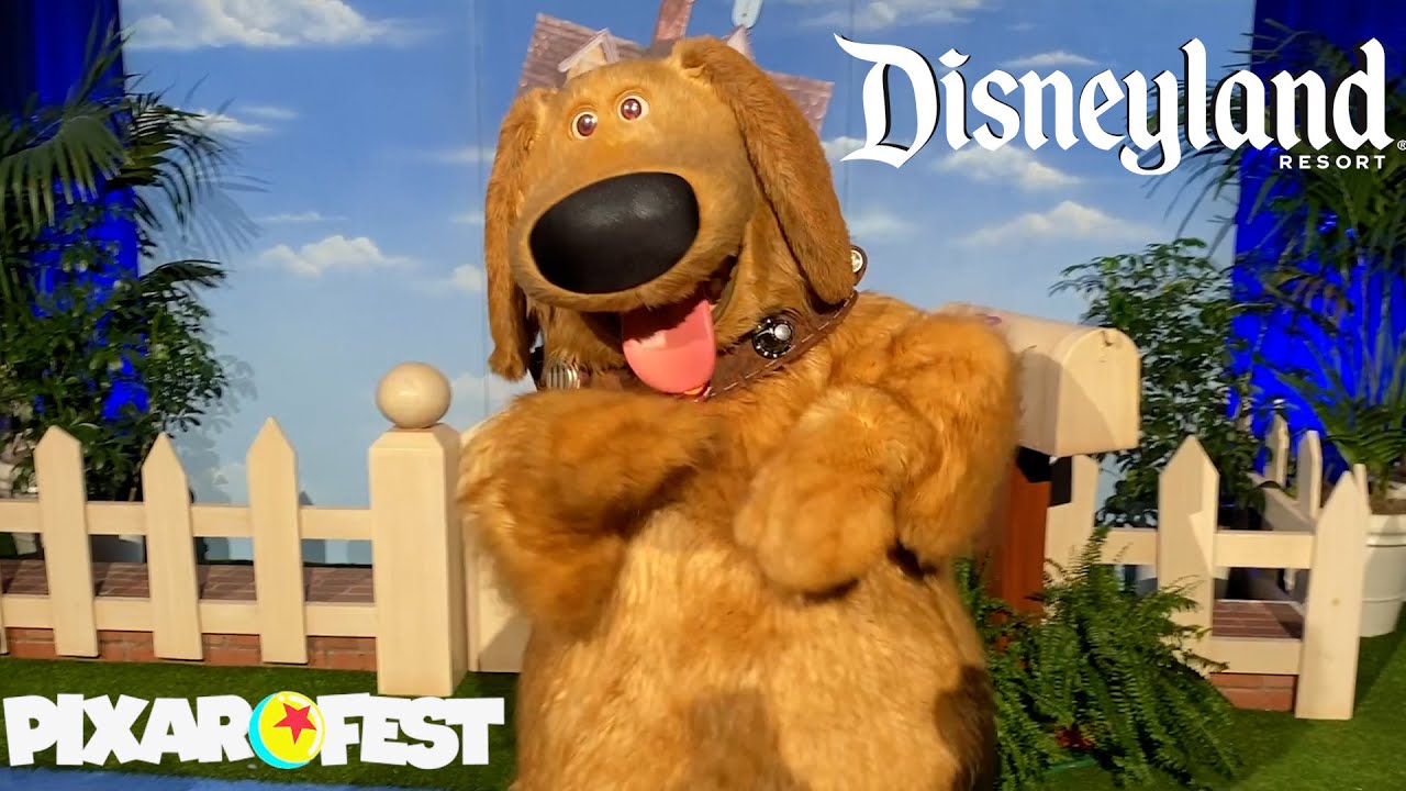 Talking Dug Arrives at Pixar Fest - Disneyland Resort 2024 - YouTube