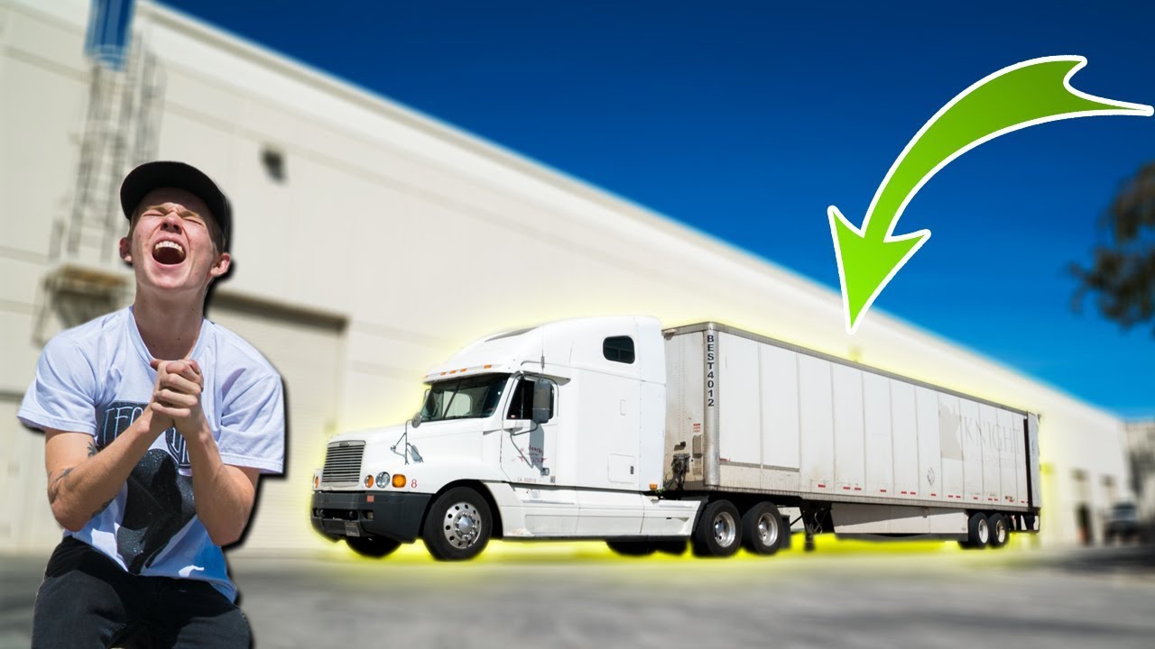 TAKING DELIVERY OF WORLD'S BIGGEST SUPER TRAMPOLINE! *$60,000* - YouTube