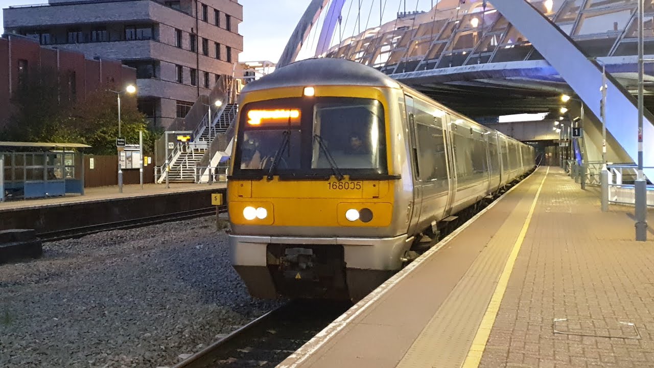 Chiltern Railways Class 168 arrives at Wembley Stadium - YouTube
