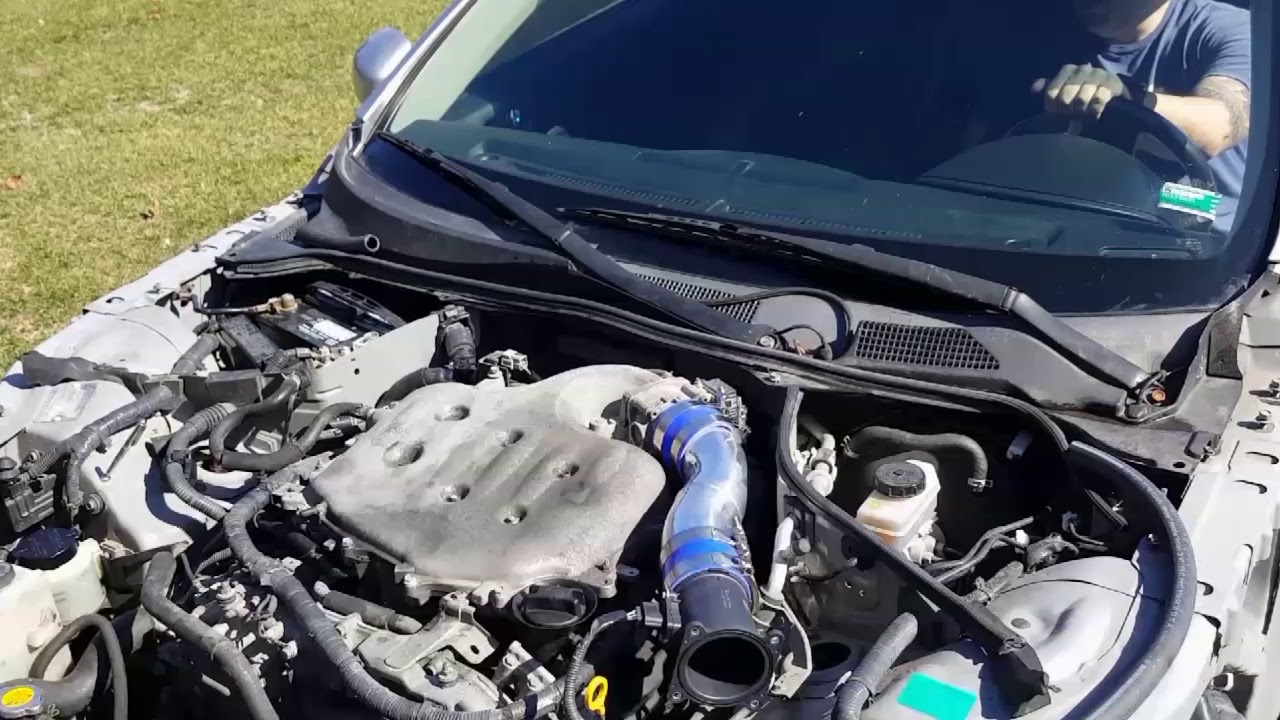 2005 Infiniti G35 Z tube installation - YouTube