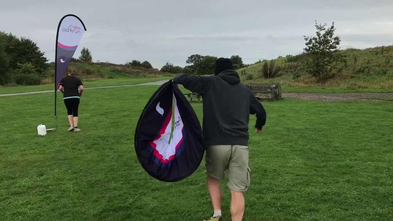 How To pop Up And pack Away The Parkrun Sign YouTube How To pop Up And pack Away The Parkrun Sign YouTube