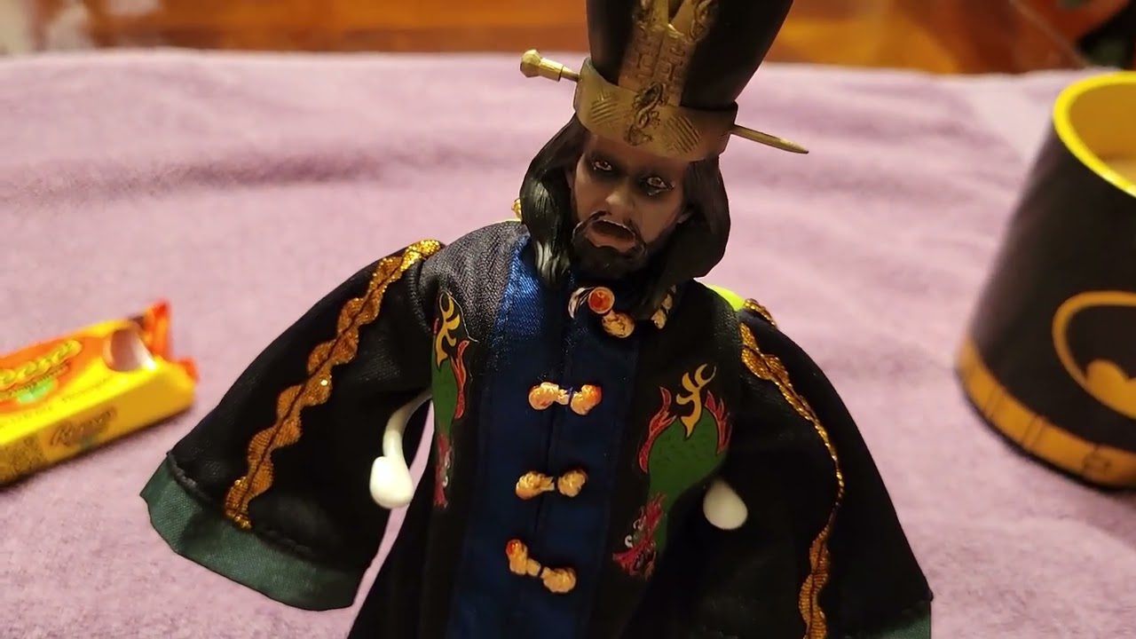 Big Trouble in Little China Distinctive Dummies Custom figures review! 2022🤣 - YouTube