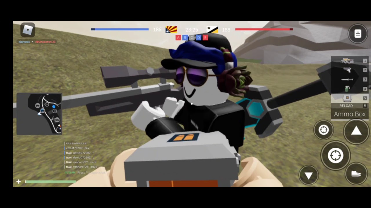 checking out every classes in roblox Polybattle part 1 - YouTube