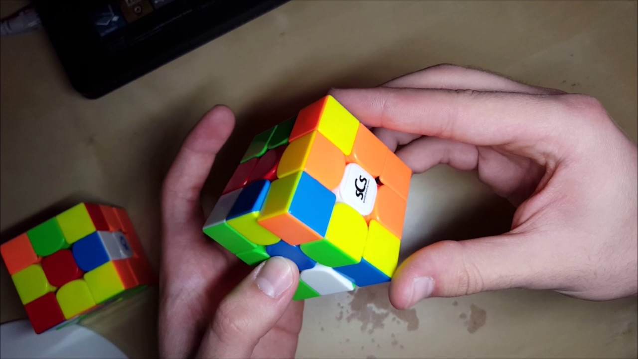 Roux Solve Critiques Episode 1: Critical Cubing - YouTube