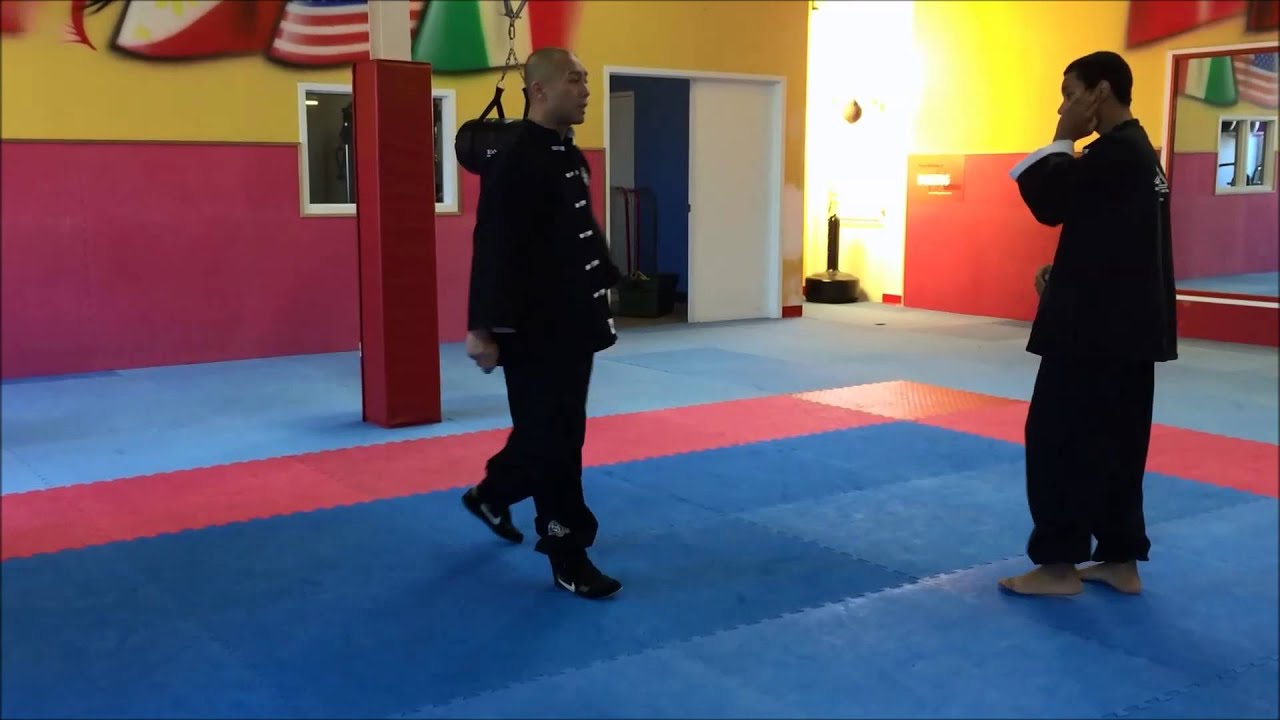 Wing Chun footwork using male and female triangle steps - YouTube