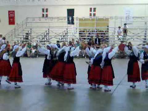 Utah Basque Club, Jaialdi 2010, Makil Txiki - YouTube