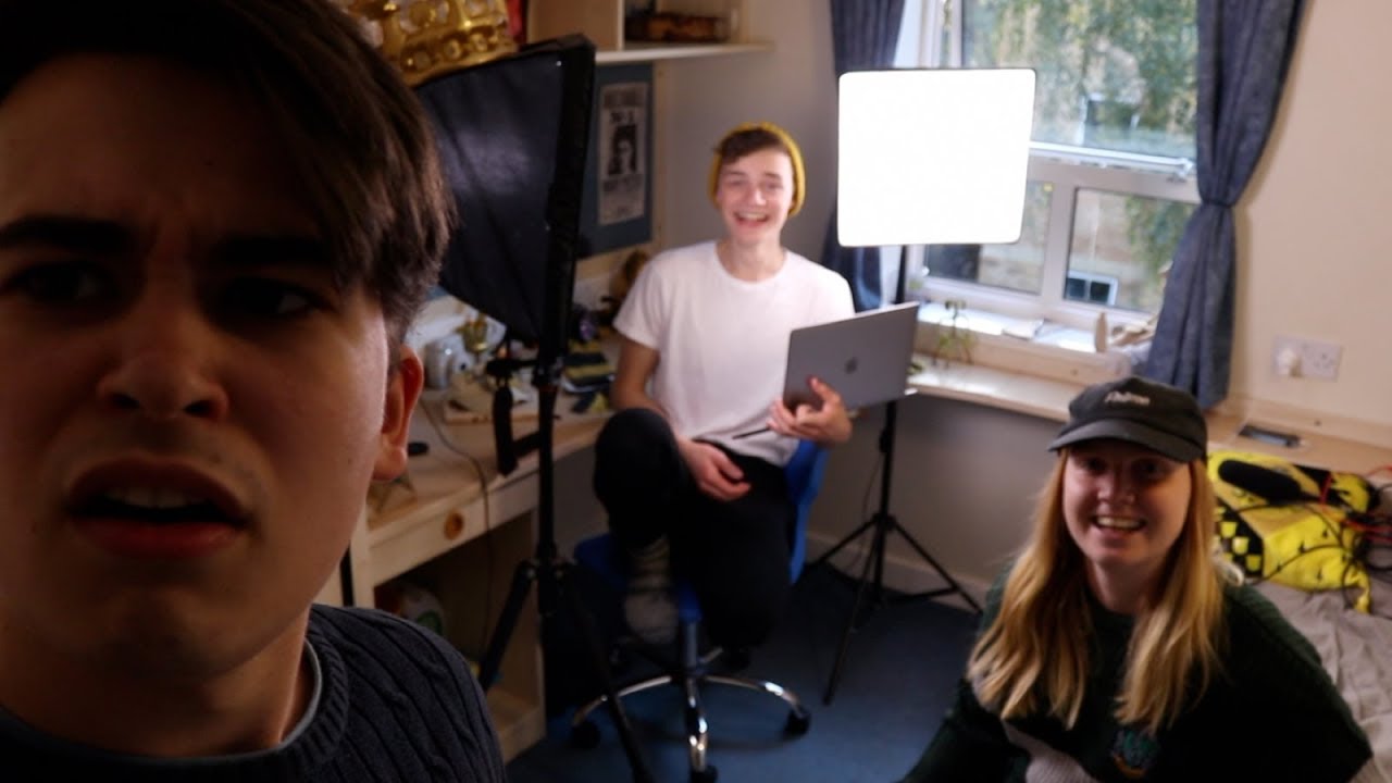 what it's like being friends with "popular" youtubers... - YouTube