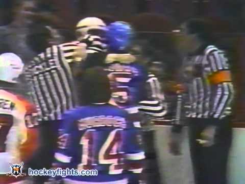 Carol Vadnais vs Mel Bridgman Apr 18, 1979