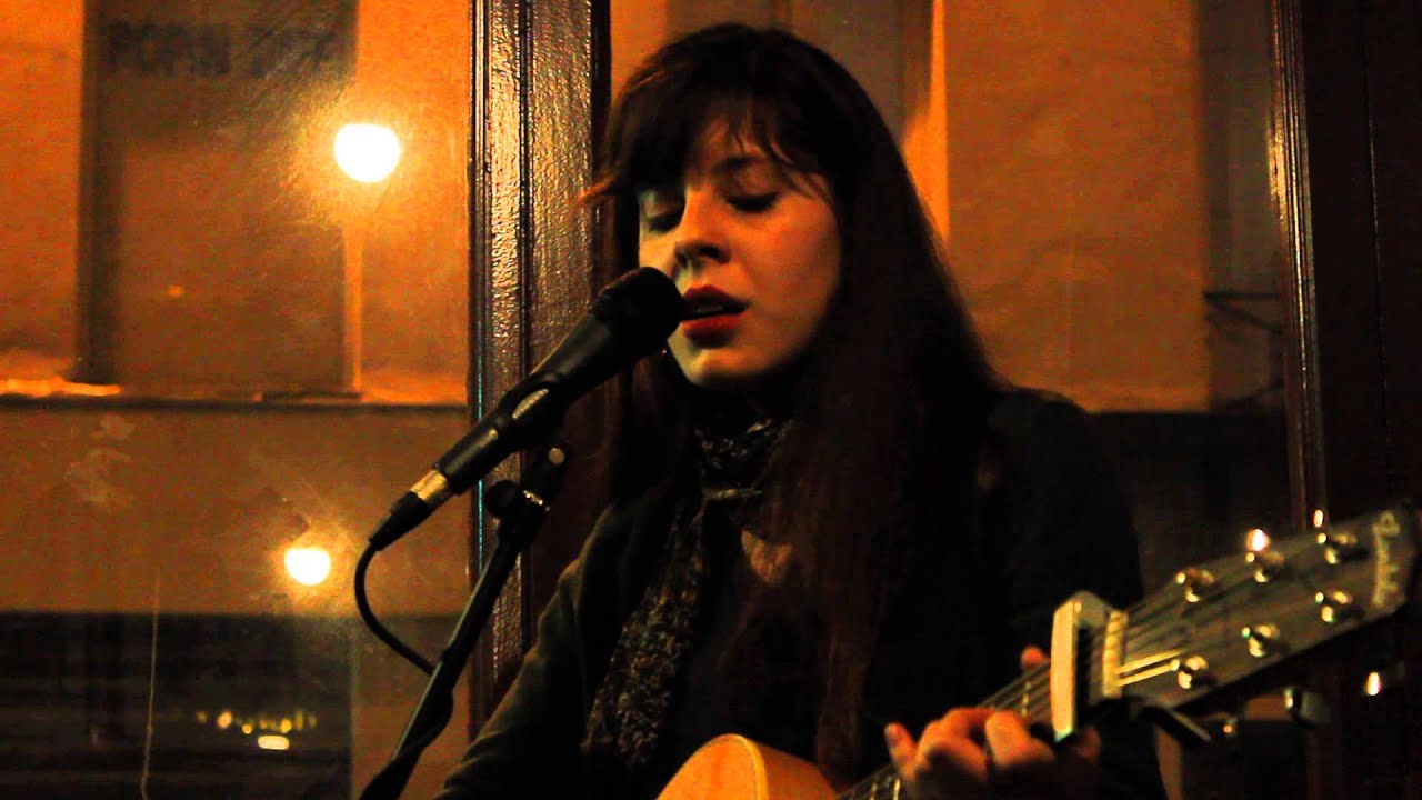 Alexia - Coffee and Cigars (20-12-13) Live in París - YouTube