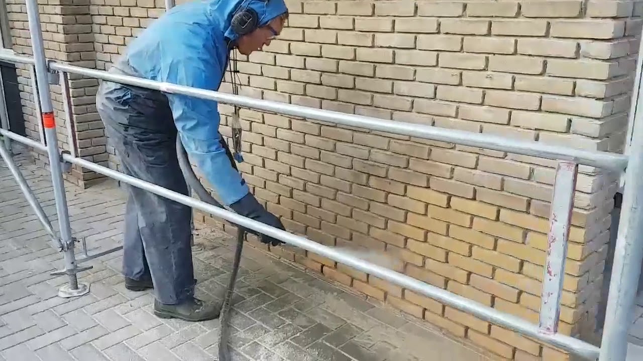 Milieuvriendelijk stralen - Lage druk vocht systeem Torbo stralen ...