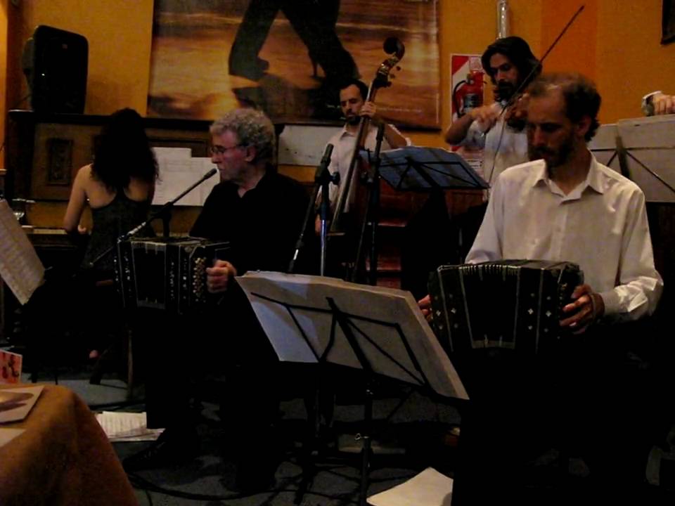 Orquesta Color Tango plays "Negracha" at Salon Canning. - YouTube