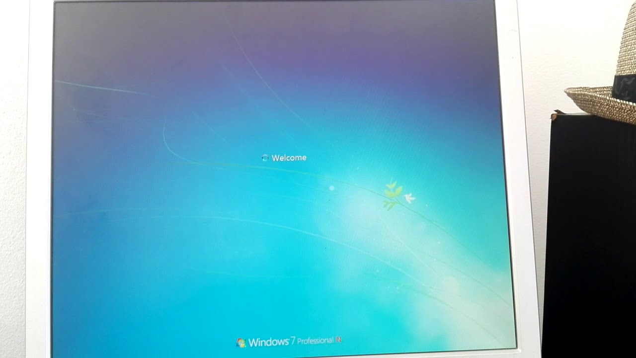 Windows 7 Professional (Startup Sound) - YouTube